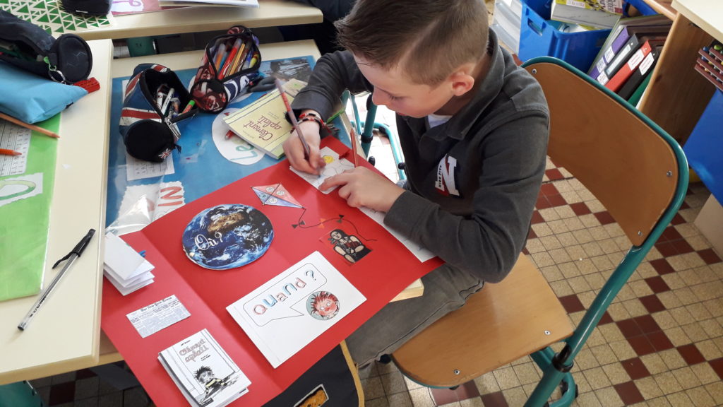 Notre lapbook sur le roman Clément aplati – ECOLE DE LA TRINITE
